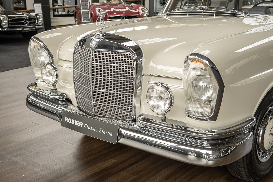 Mercedes-Benz 220 SEb W111 Heckflosse - Classic Sterne
