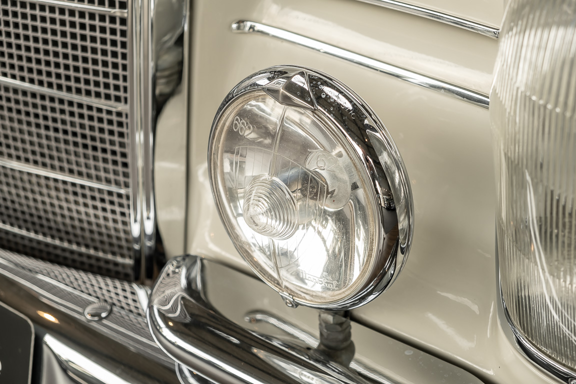 Mercedes-Benz 220 SEb W111 Heckflosse - Classic Sterne